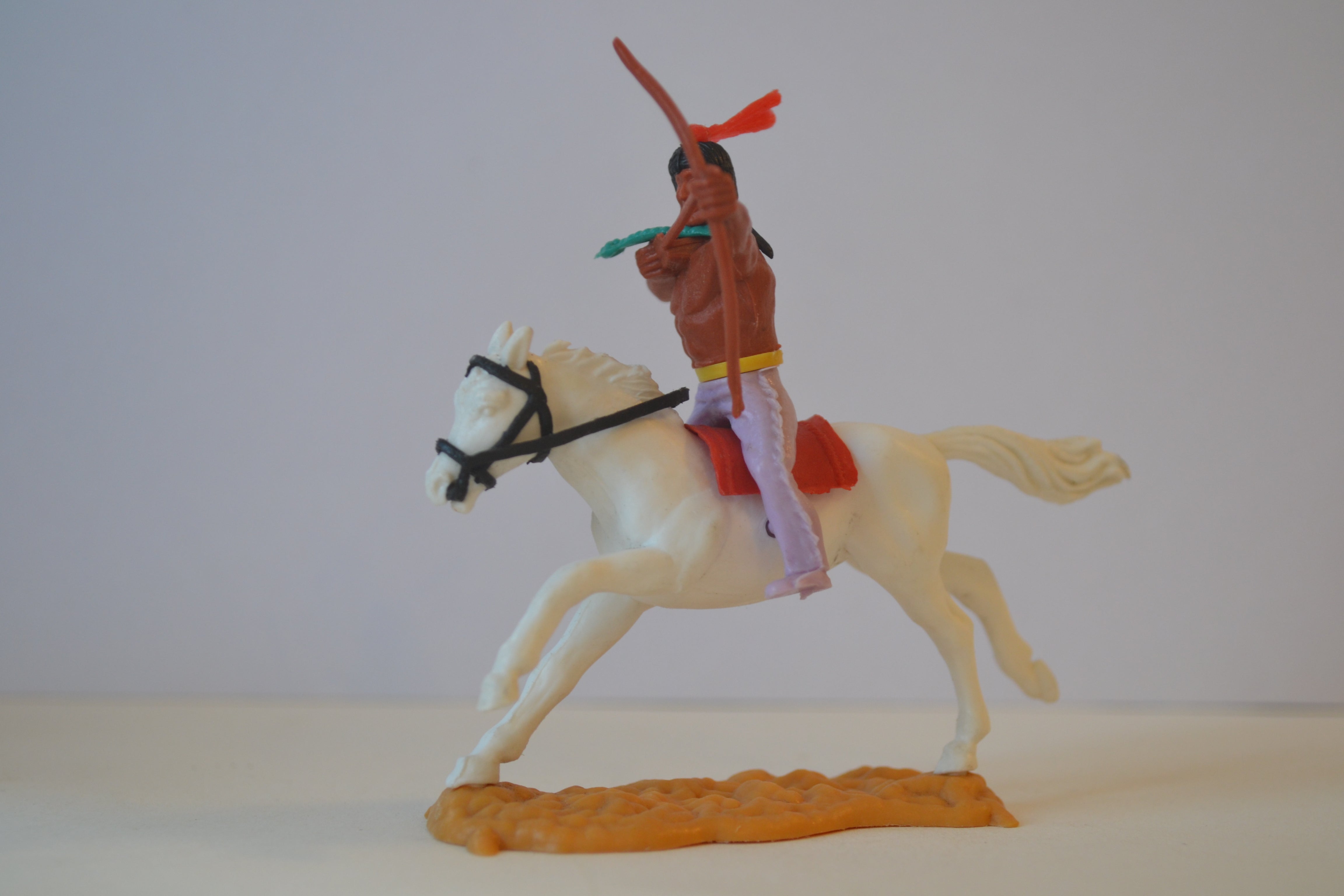 Timpo Mounted Indian Brave – Minitroops