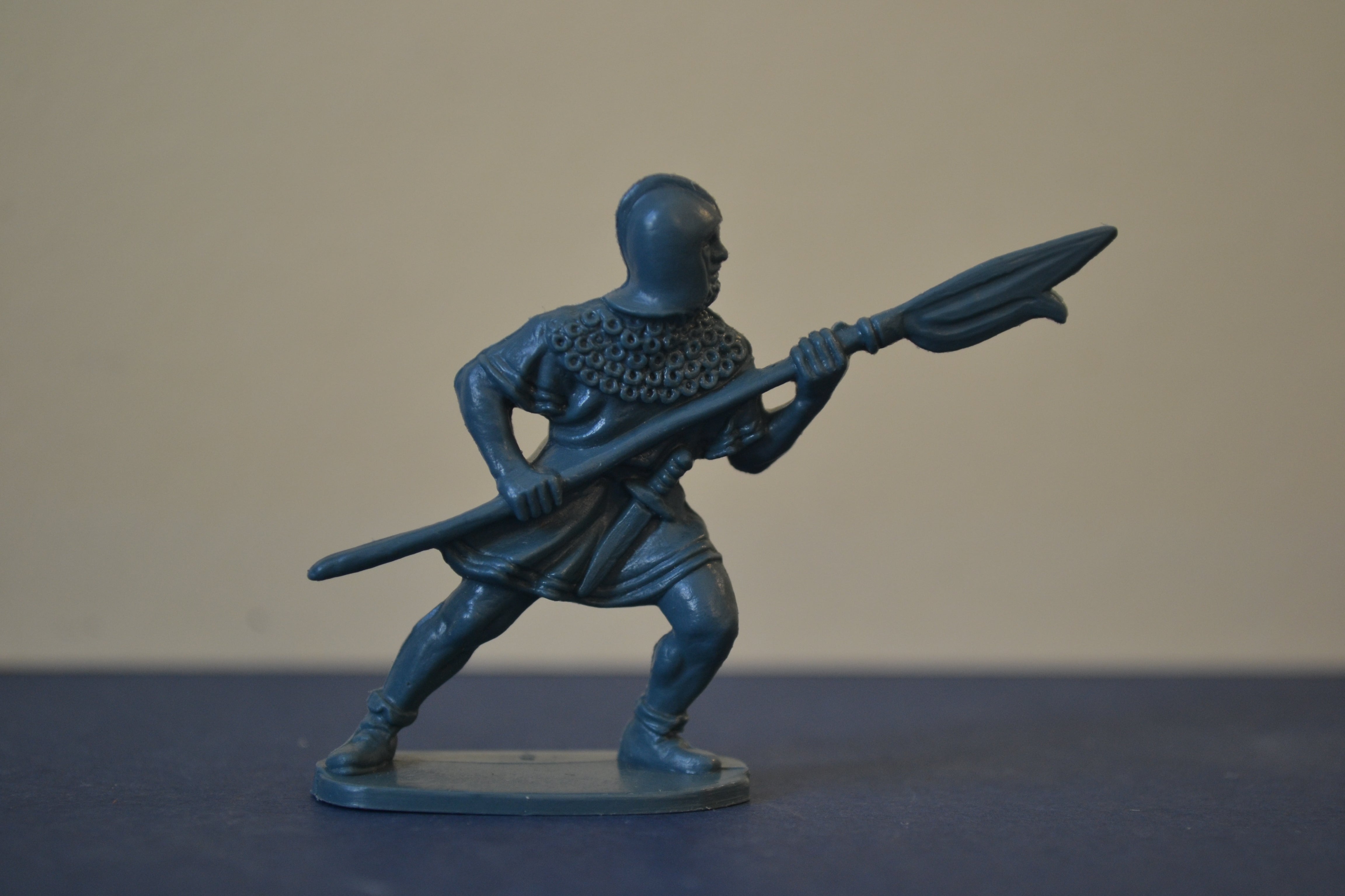 Airfix 1/32 Medieval Foot Soldier – Minitroops