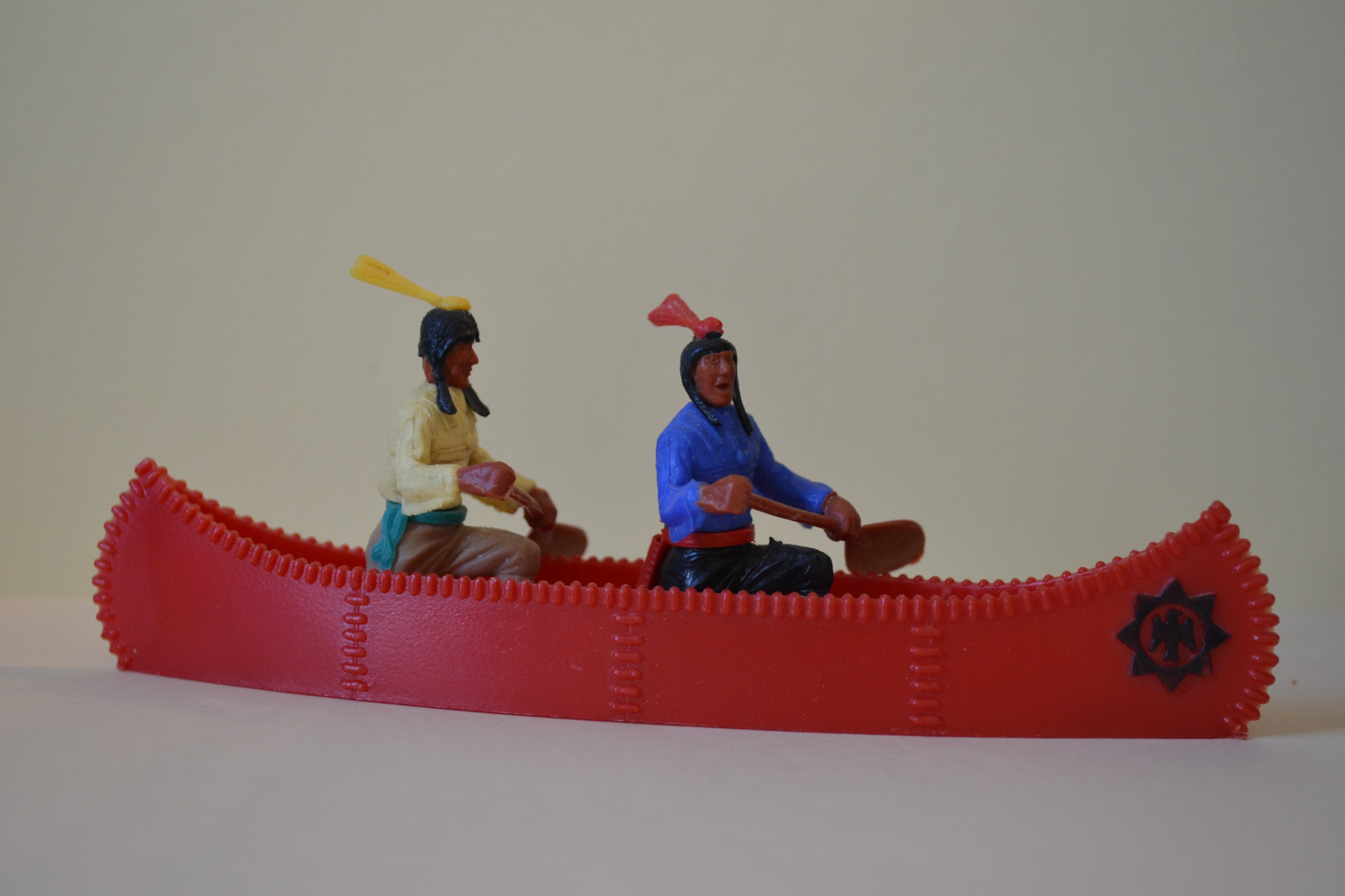 Timpo Indian Canoe and crew – Minitroops