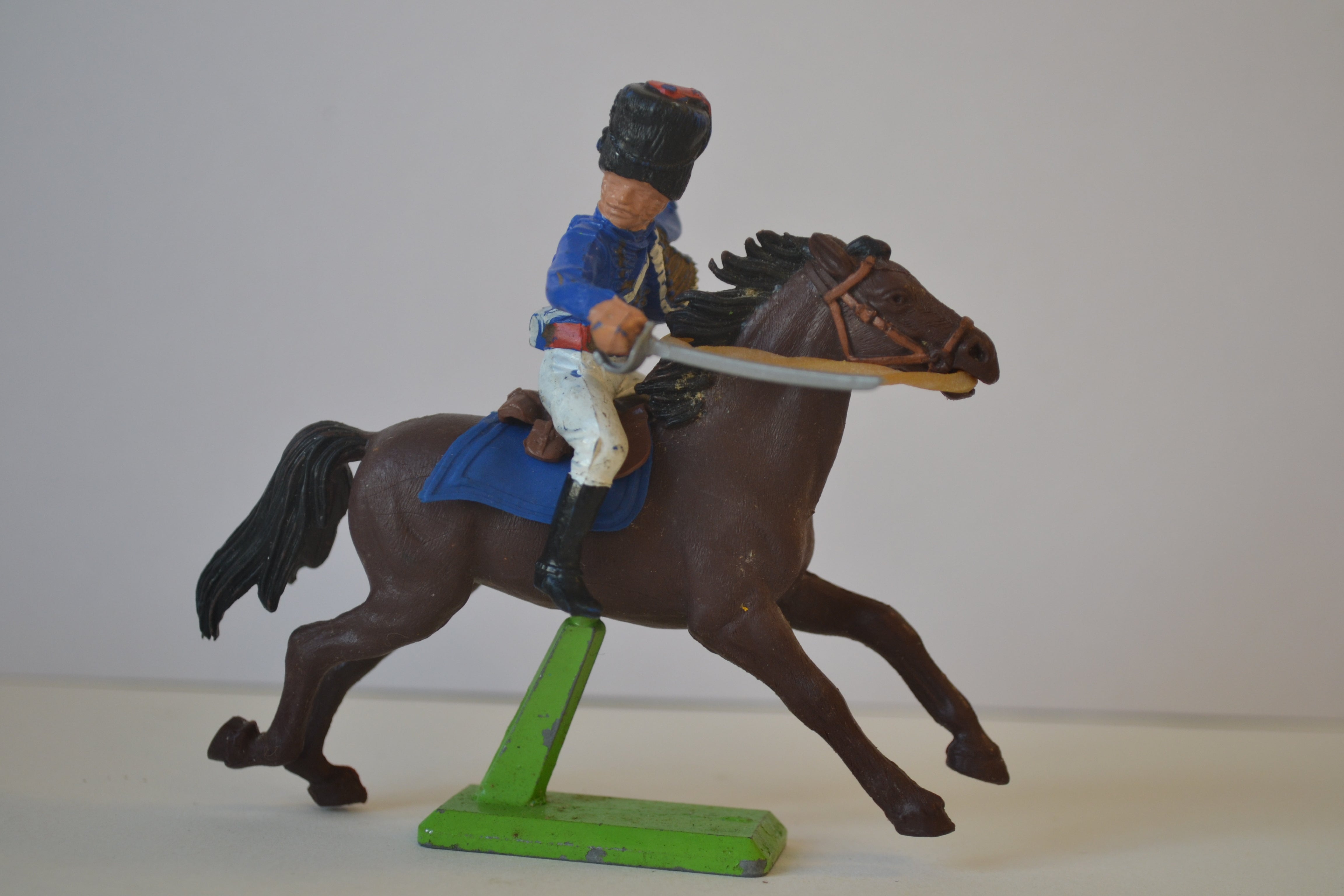 Britains Deetail Napoleonic Waterloo British Hussar – Minitroops