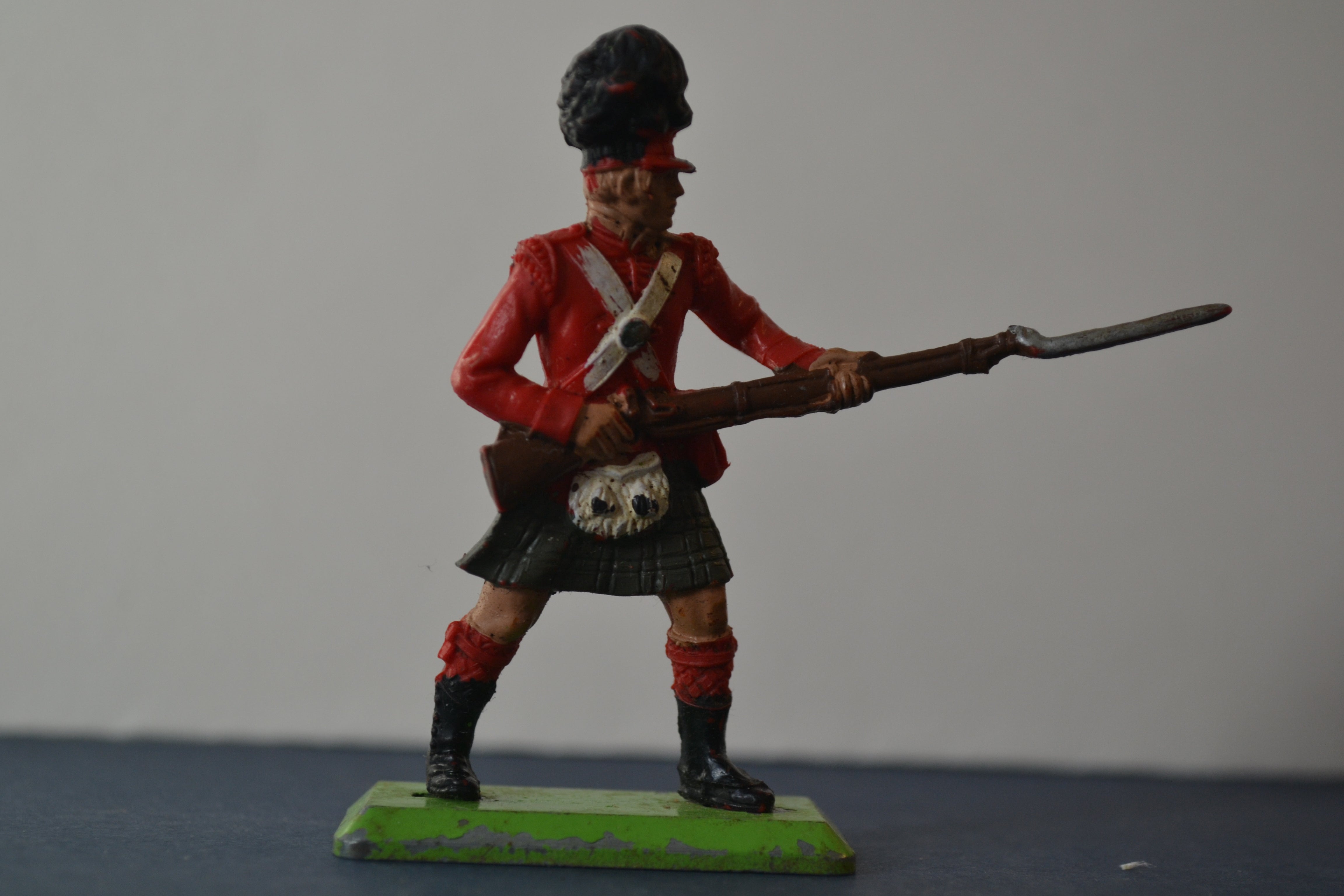Britains Deetail Napoleonic Waterloo British Highland Infantry – Minitroops