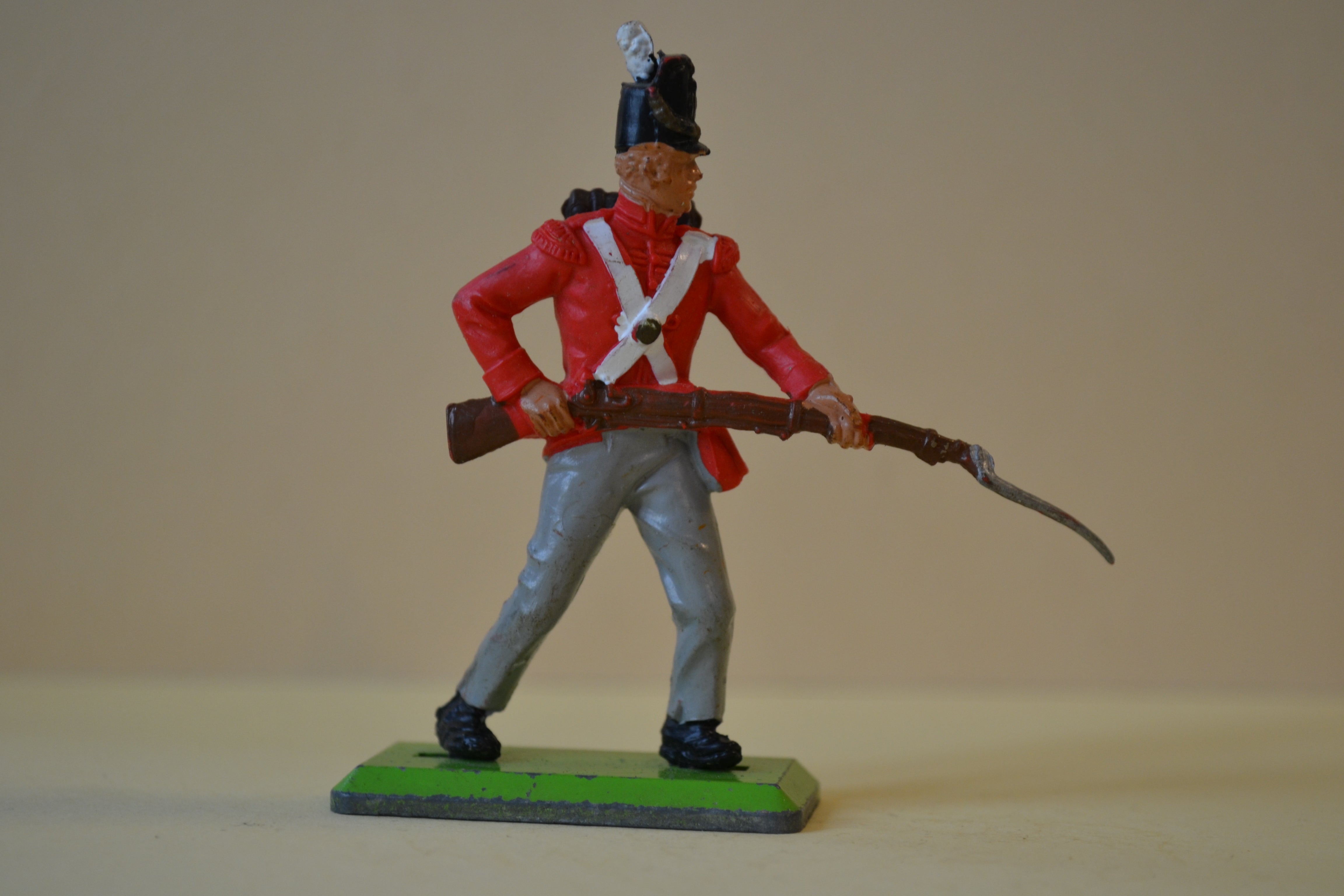Britains Deetail Napoleonic Waterloo British Infantry – Minitroops
