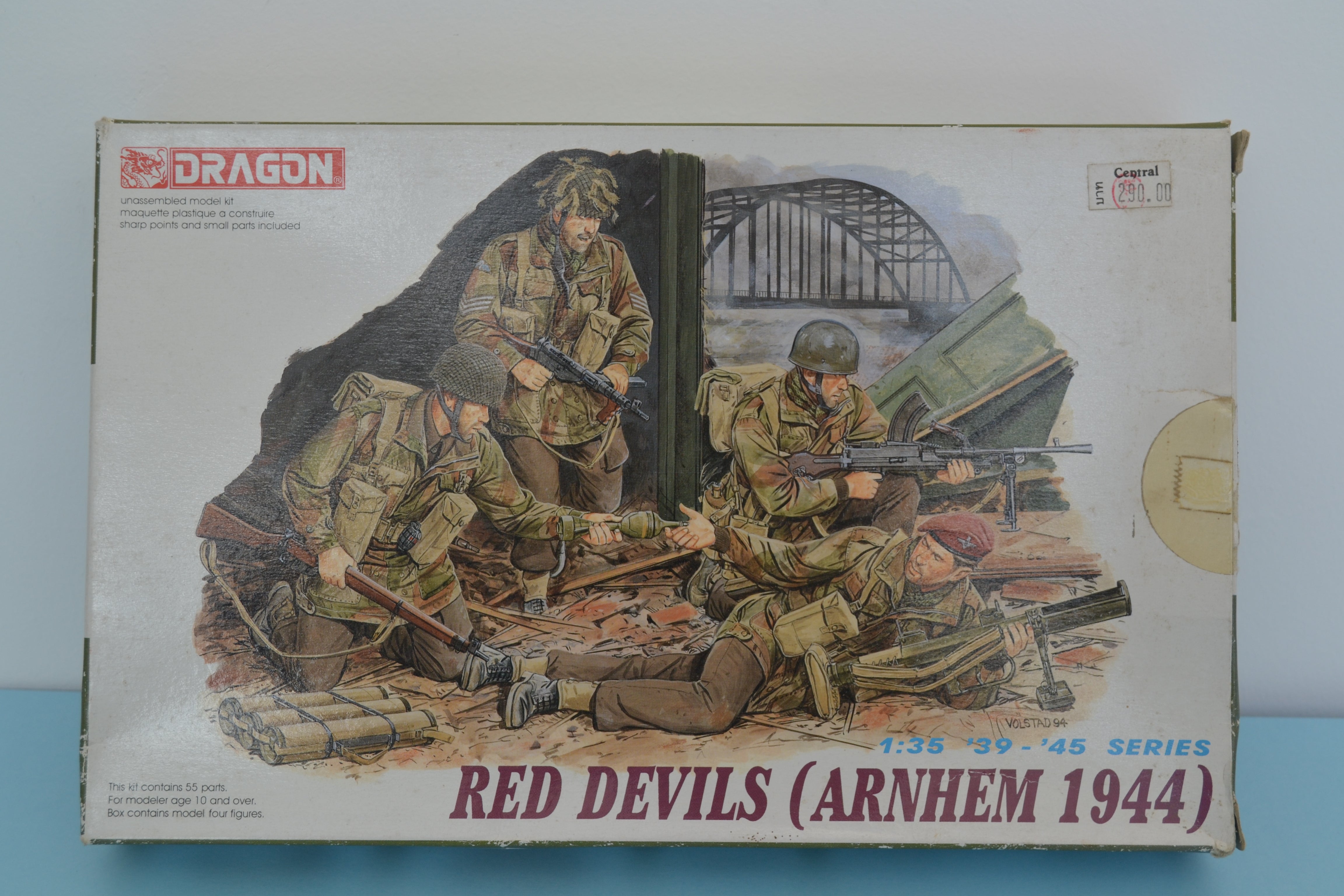 Dragon 1/35 Red Devils Arnhem 1944 boxed on sprue – Minitroops
