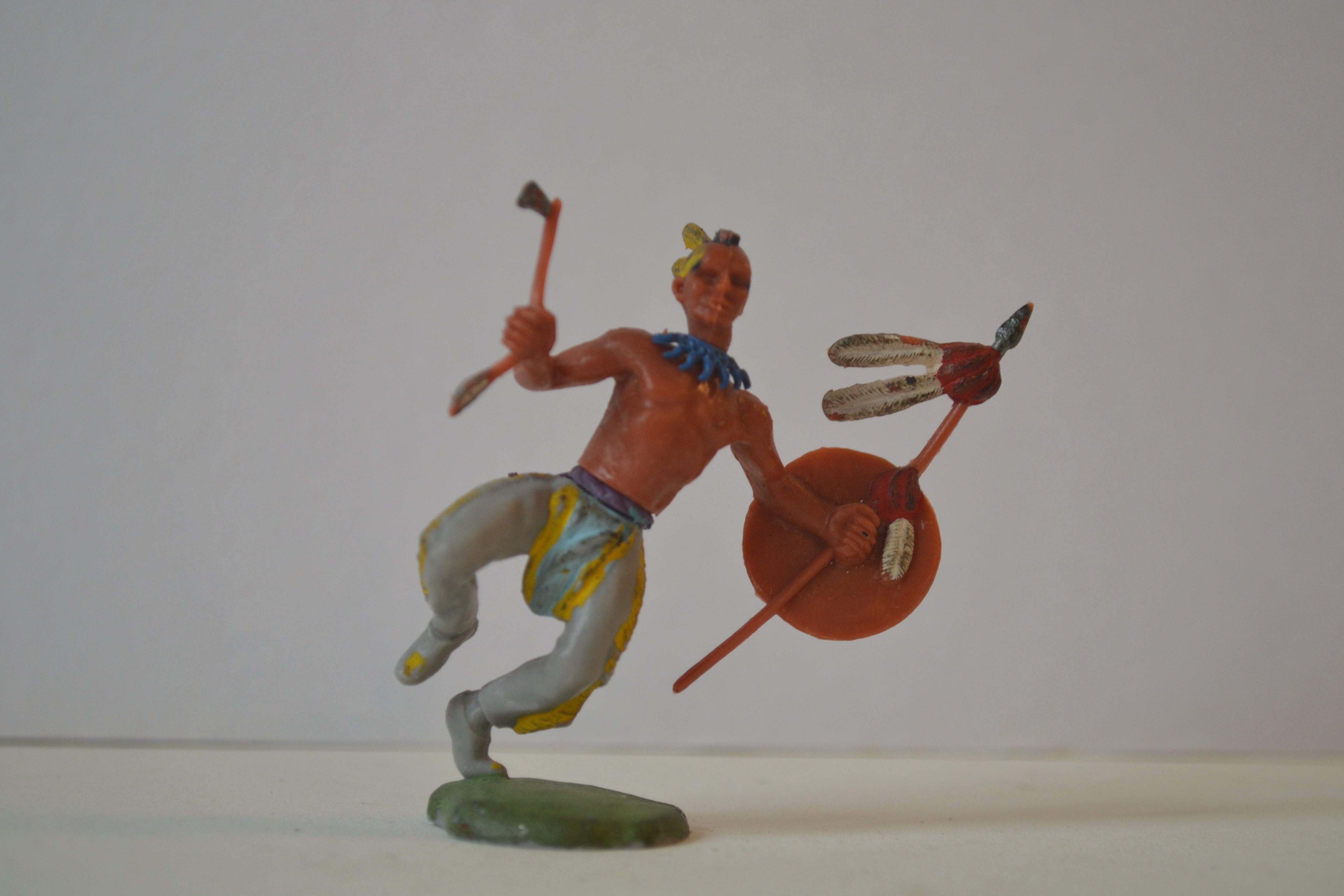 Britains Swoppets Indian Brave – Minitroops