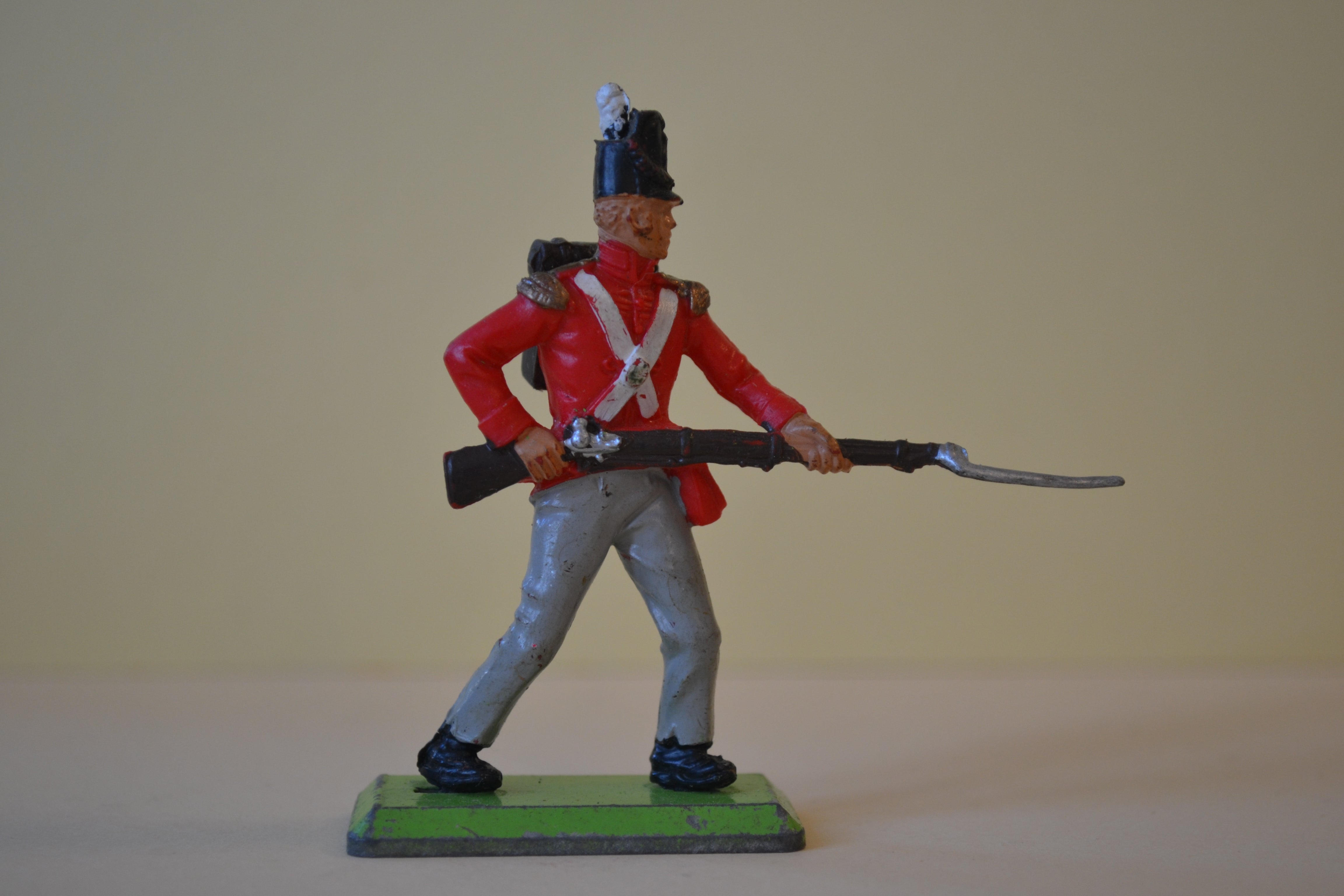 Britains Deetail Napoleonic Waterloo British Infantry – Minitroops