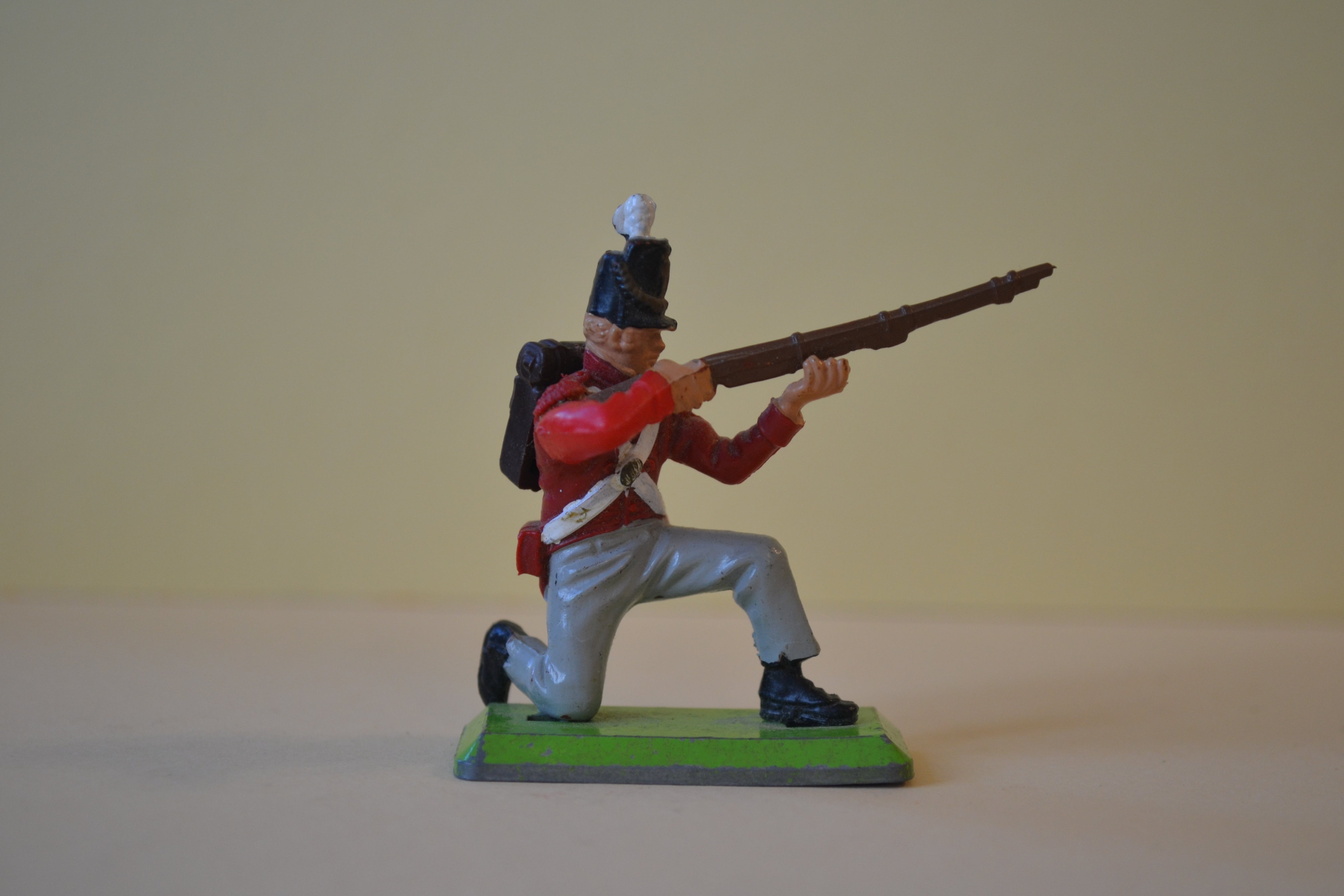 Britains Deetail Napoleonic Waterloo British Infantry – Minitroops