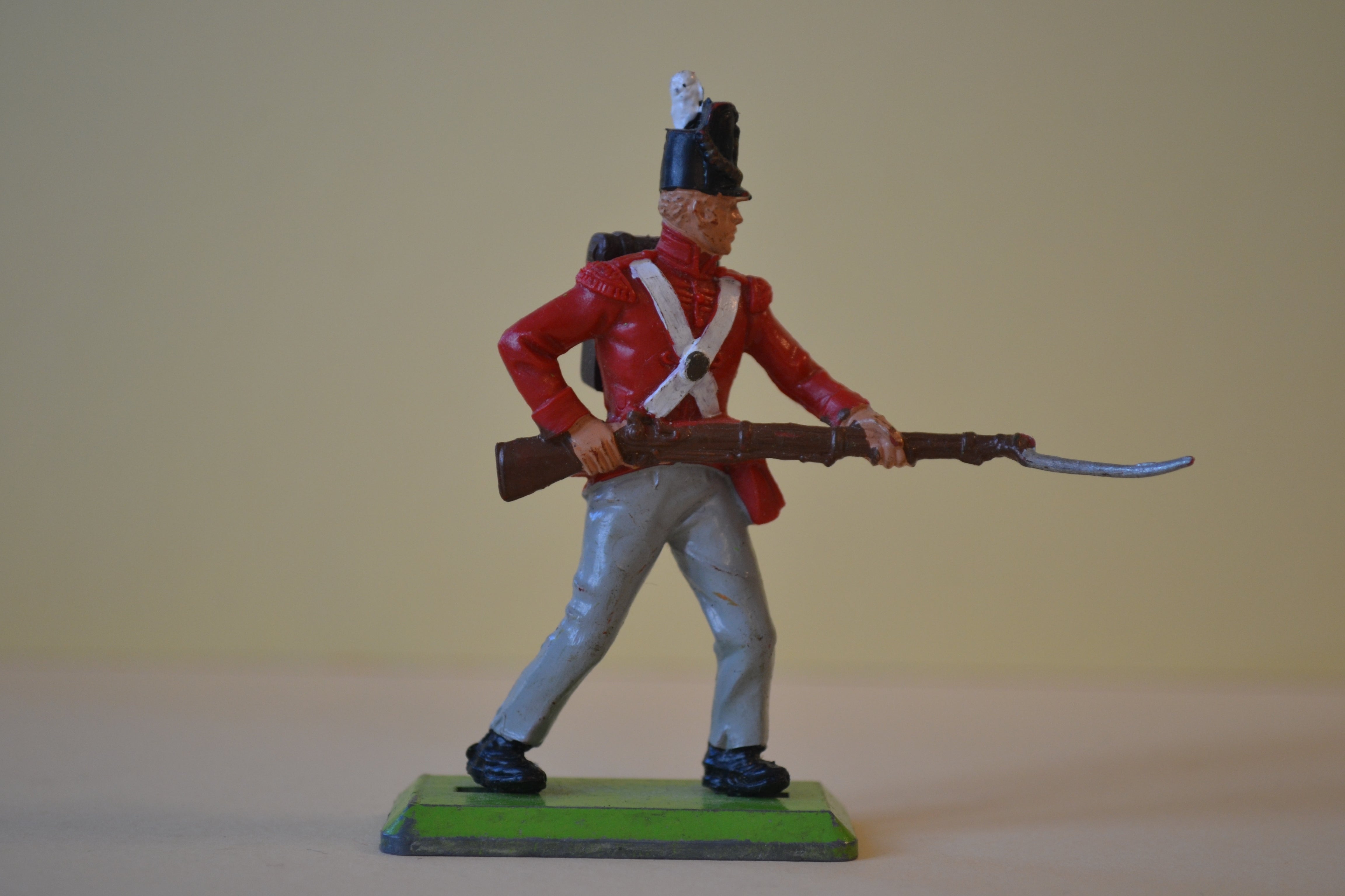 Britains Deetail Napoleonic Waterloo British Infantry – Minitroops