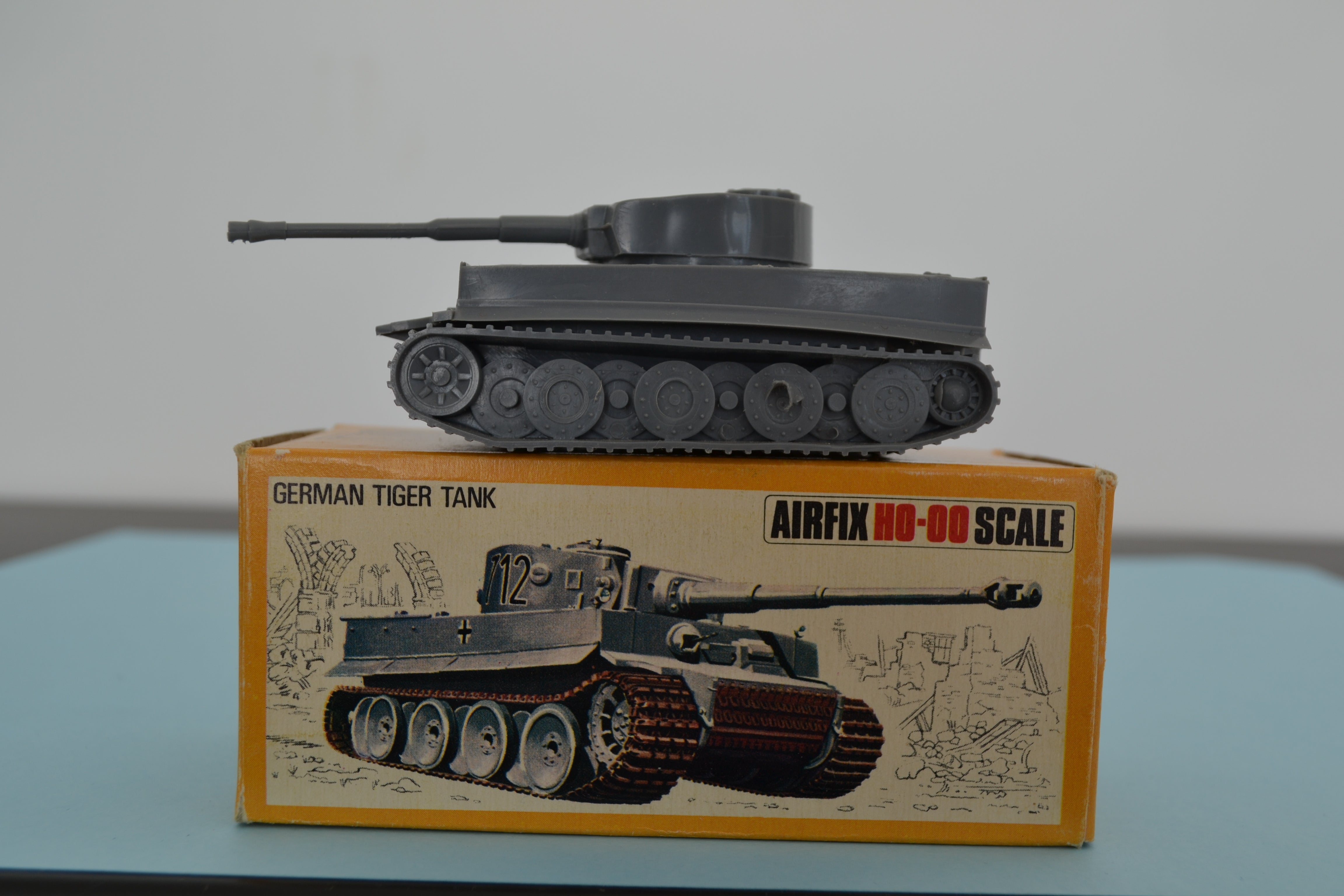 Airfix 1/72 Poly WWII German Tiger Tank Boxed – Minitroops