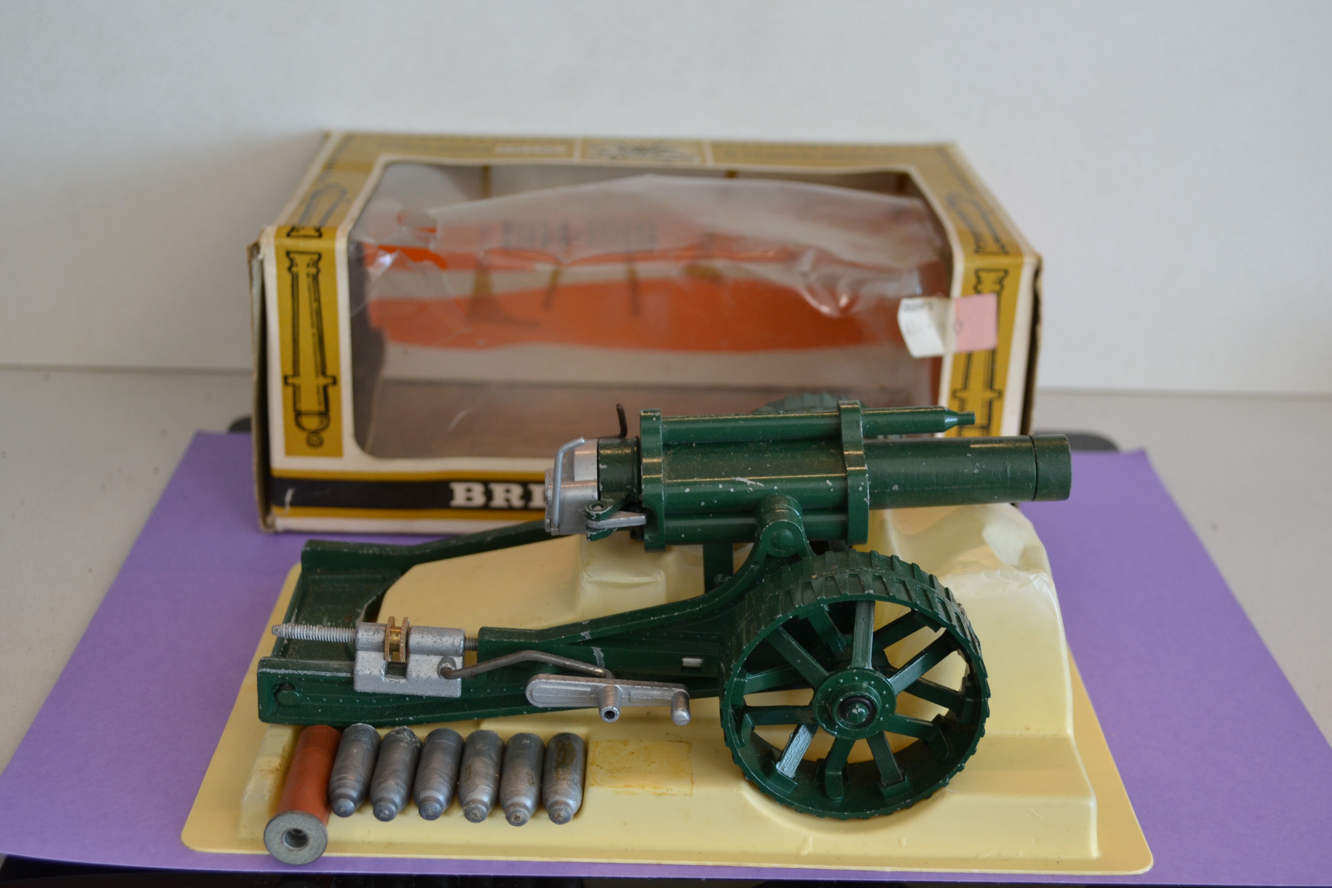 Britains 9740 18" Heavy Howitzer in Original Box – Minitroops